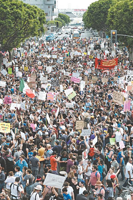Imigrantes protestam em NY - Mundo - Diário do Nordeste