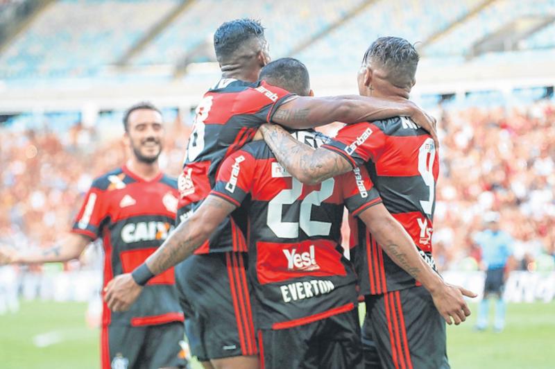 Rubro-negro larga na frente - Jogada - Diário do Nordeste