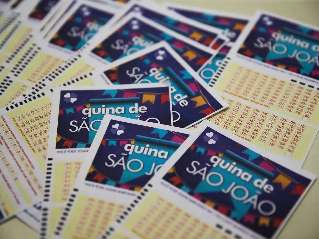 Confira o resultado da Quina, concurso 6732, deste sábado (17/05 ...