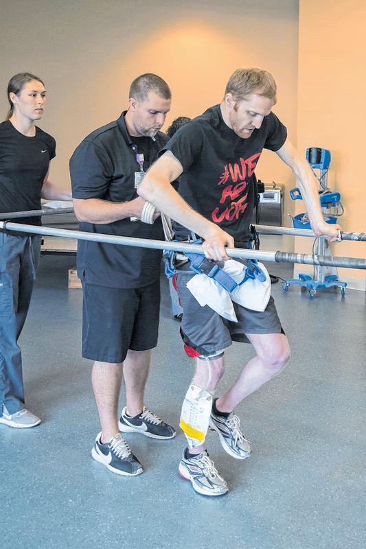 Paraplégico dá passos após implante elétrico - Mundo - Diário do Nordeste