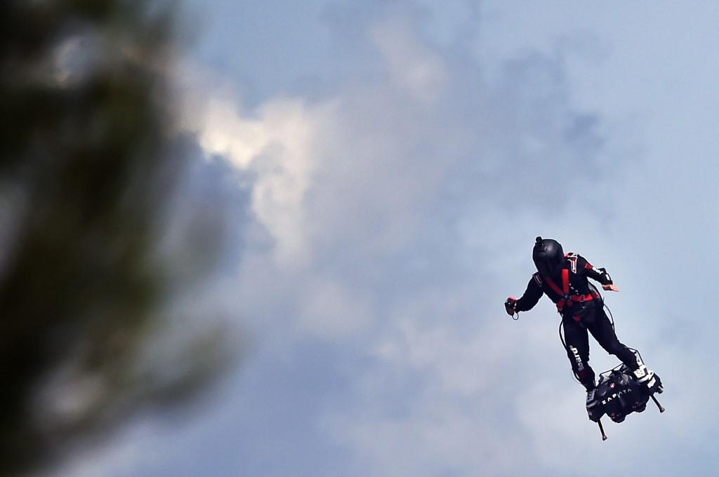 'Homem voador' tentará novamente cruzar o Canal da Mancha - Mundo ...