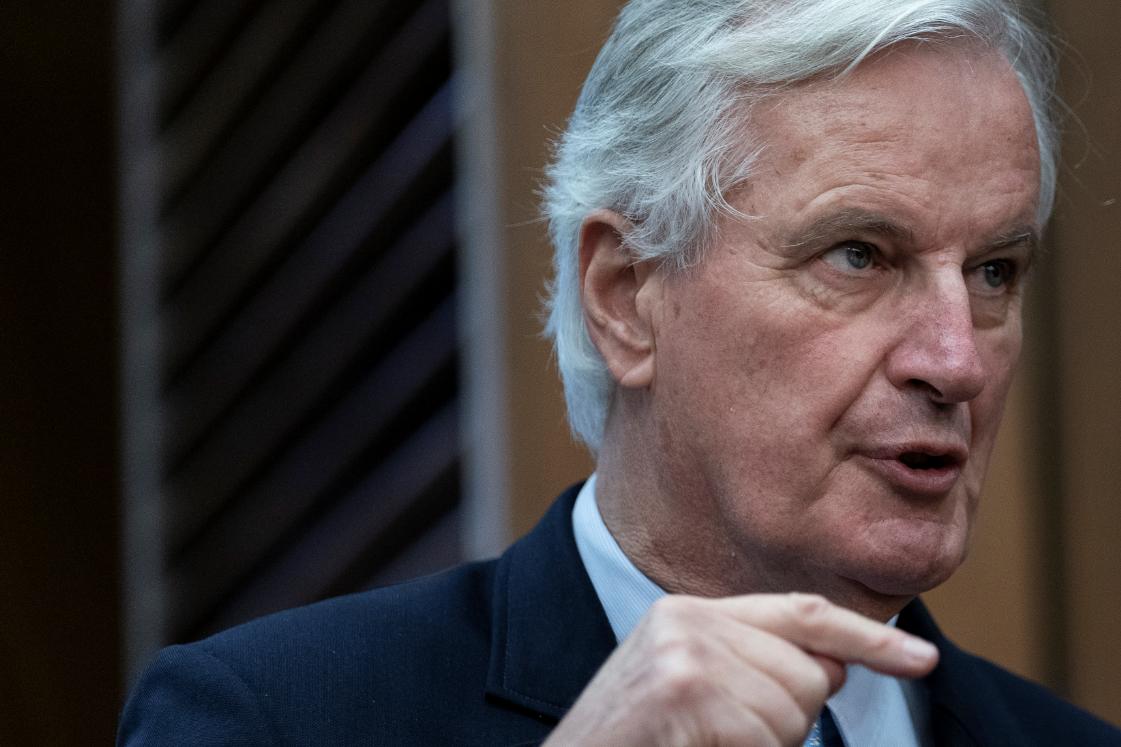 Barnier diz que diálogo do Brexit continua, mas ainda há obstáculos ...
