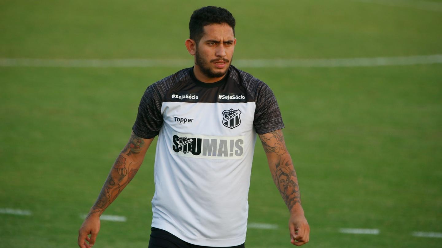 'Sei o quanto os torcedores esperam de mim', afirma Leandro Carvalho ...