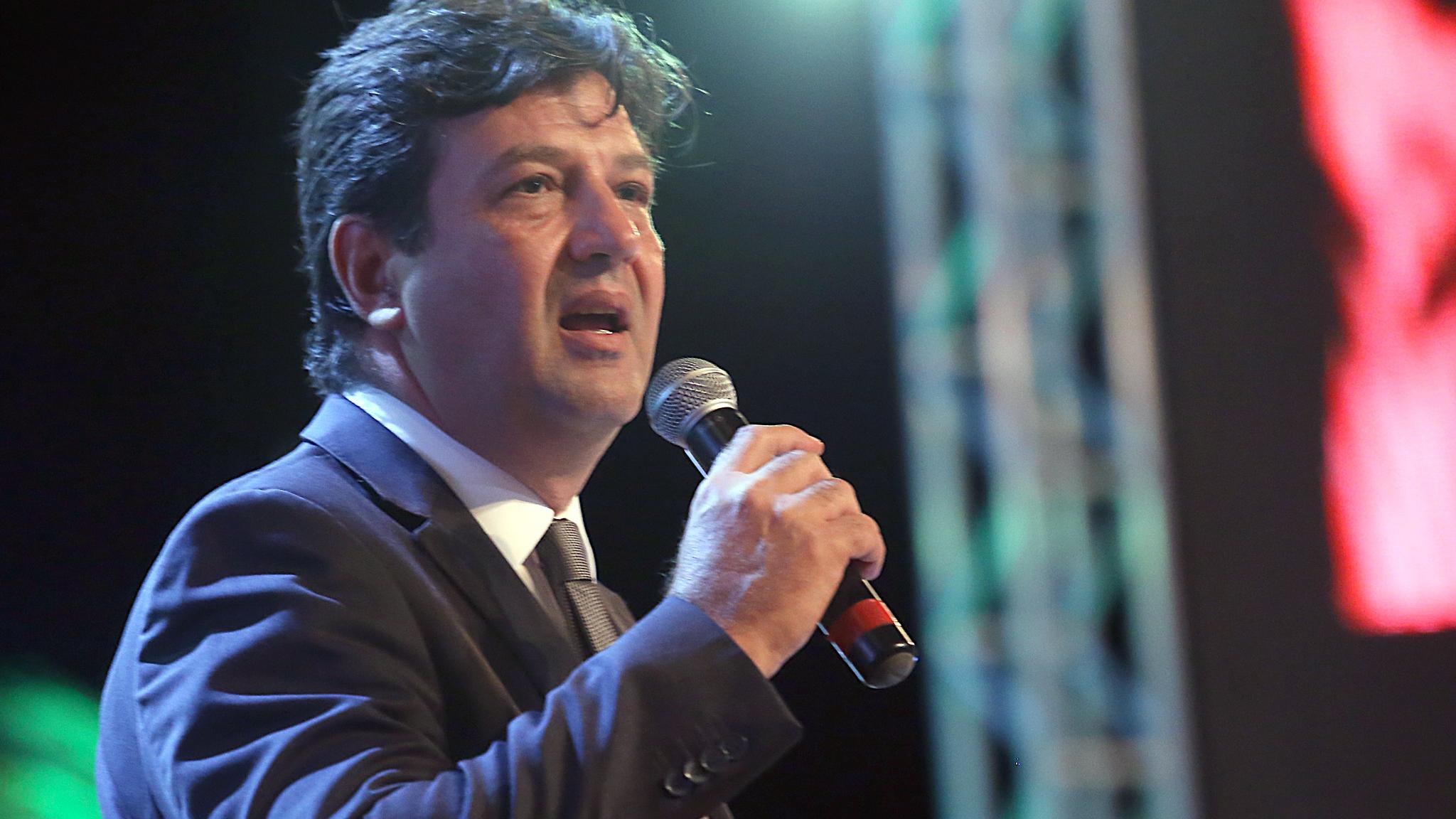 Em reunião, Mandetta defende adiar eleições de 2020 para conter ...