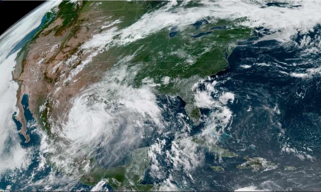 Após passagem pelo Texas, antes furacão Hanna se transforma em tormenta ...