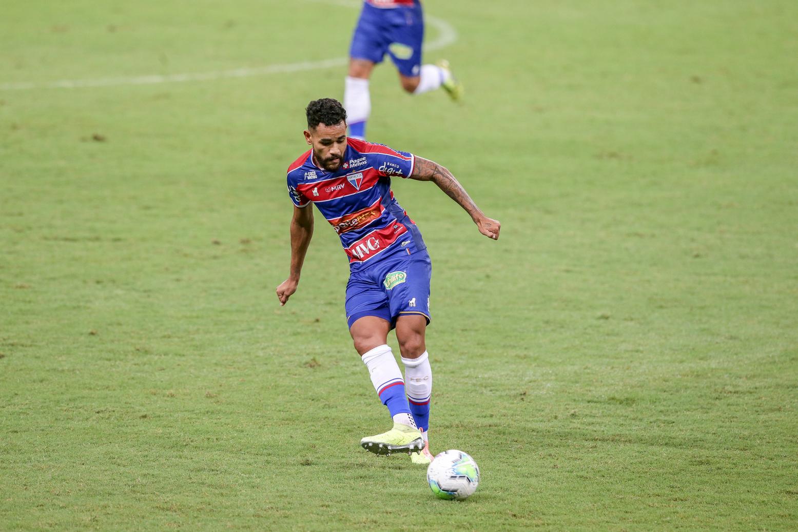 Com renovação de Jackson, Fortaleza mantém quase 80% da linha defensiva ...