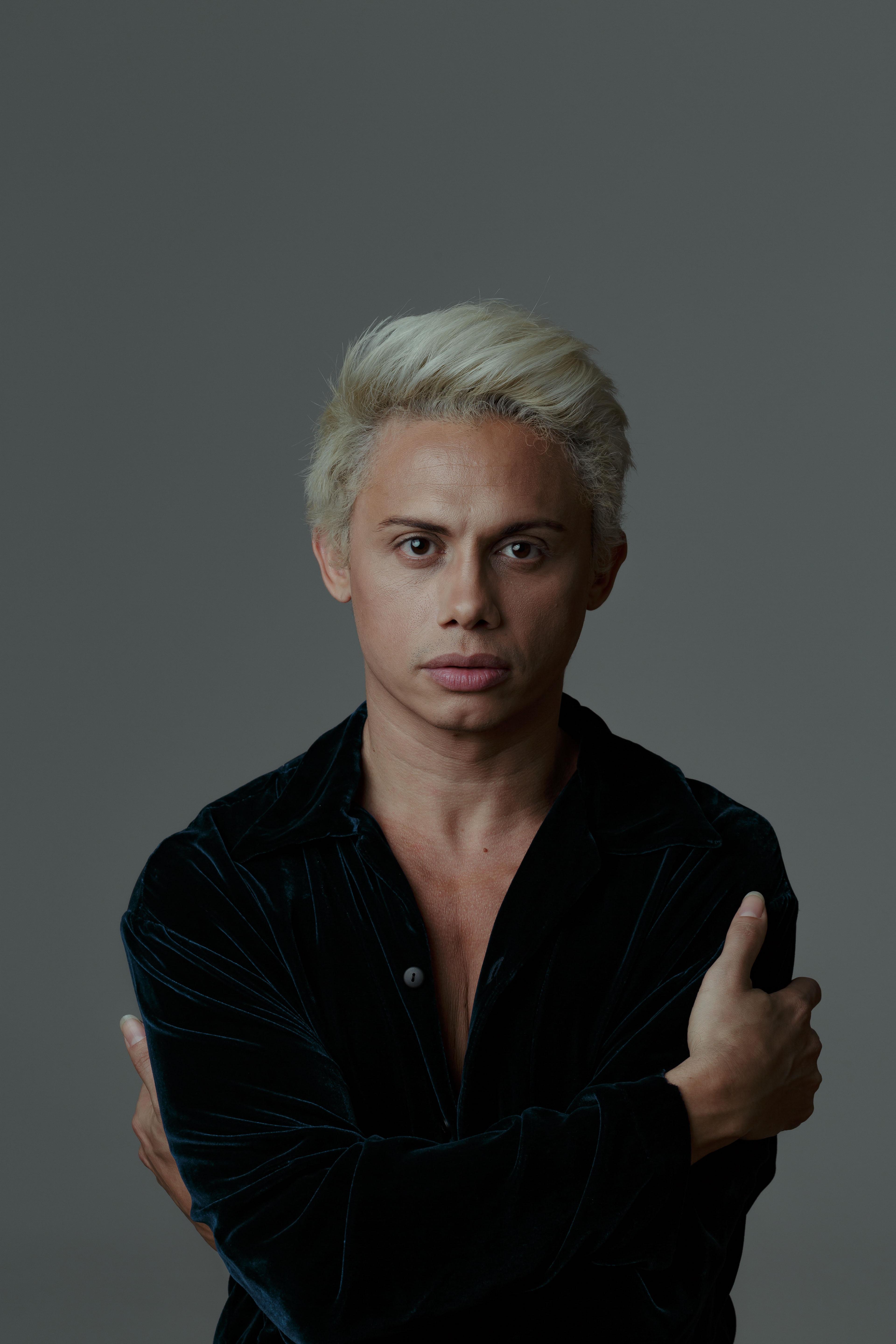 Ator Silvero Pereira lança curso de teatro online gratuito - Verso ...