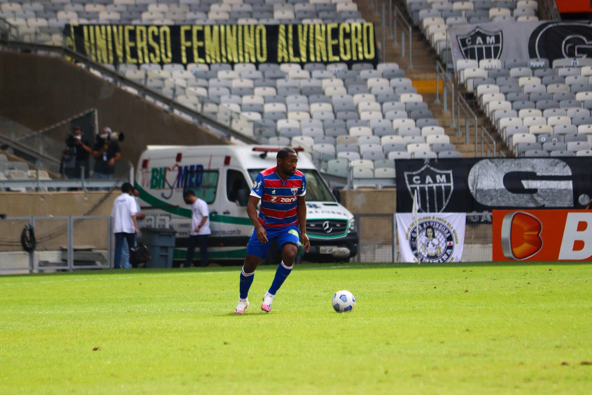 'Esse será um dos melhores e maiores clássicos', afirma Tinga sobre ...