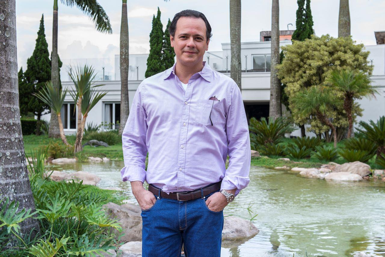 Ator Danton Mello deixa a TV Globo depois de 37 anos - Zoeira - Diário ...