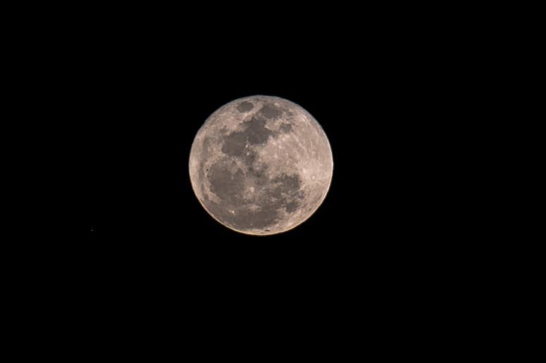Lua de Morango: o que é e como assistir o fenômeno que acontece nesta ...
