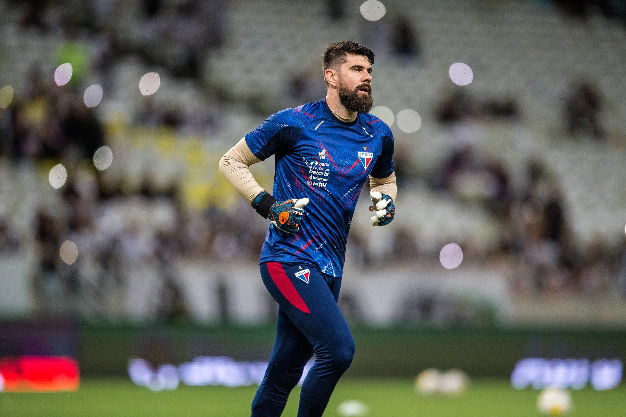 Fernando Miguel alcança marca histórica na Série A após grande atuação ...