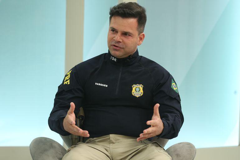 Governo cobra R$ 99 mil de diretor-geral da PRF por agressão a ...