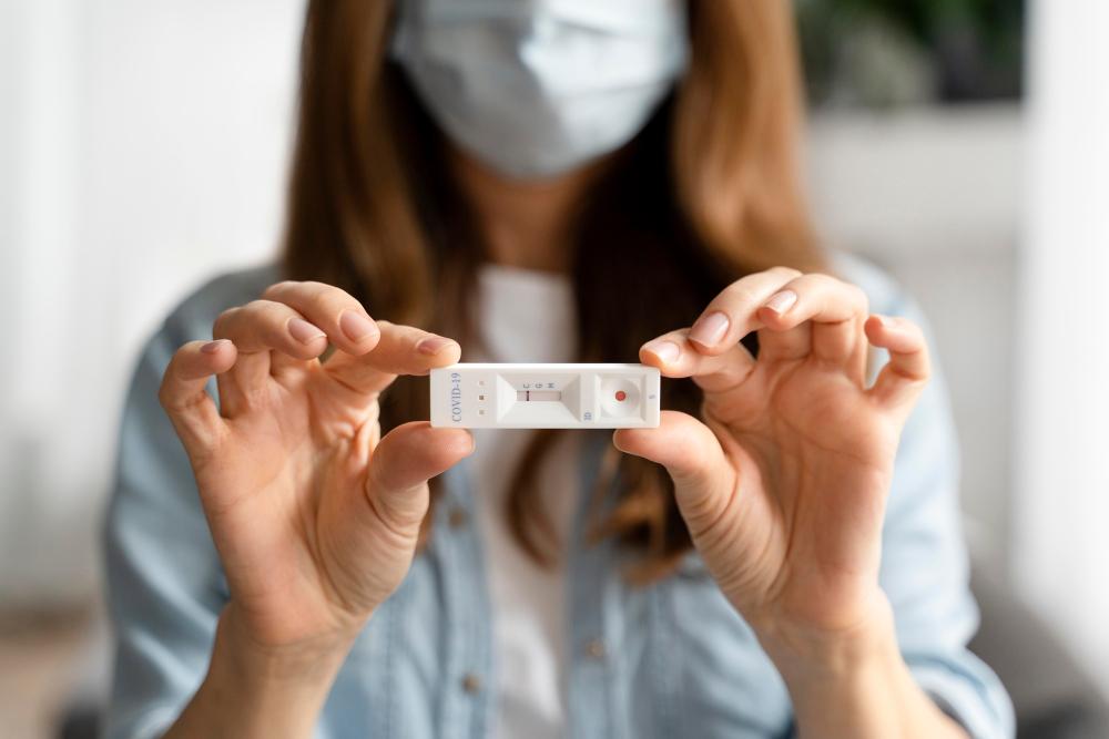 Cearenses testam positivo para Covid-19 pela primeira vez após 32 meses ...