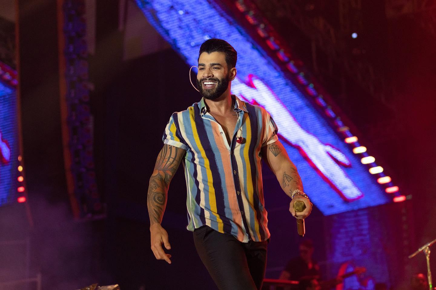 Gusttavo Lima faz tatuagem 'gigante' nas costas; veja imagem - É Hit ...