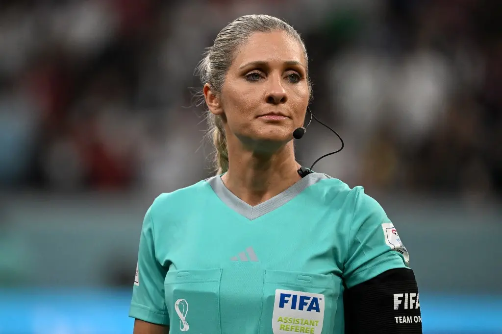 Conheça Neuza Back, brasileira que compõe primeiro trio de arbitragem ...