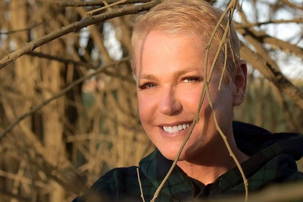 Xuxa Meneghel se recupera de lipoaspiração: 'não estou sentindo dor ...