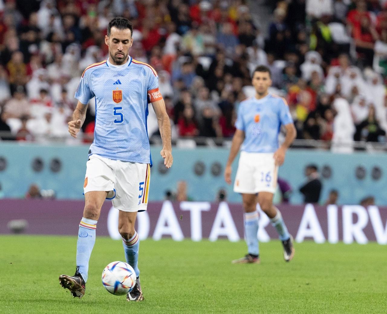 Sergio Busquets anuncia aposentadoria da seleção da Espanha - Jogada ...