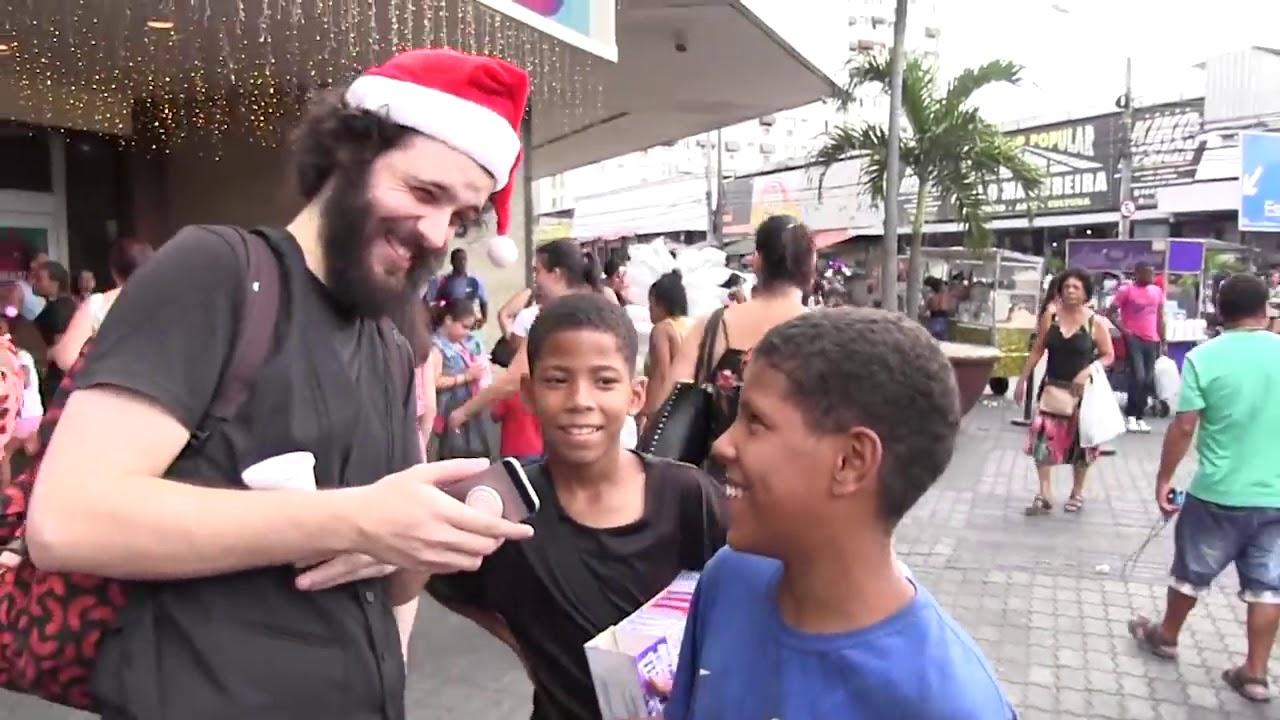 Entenda o meme 'Valeu Natalina', de Diogo Defante, que viralizou novamente no Natal - Zoeira ...