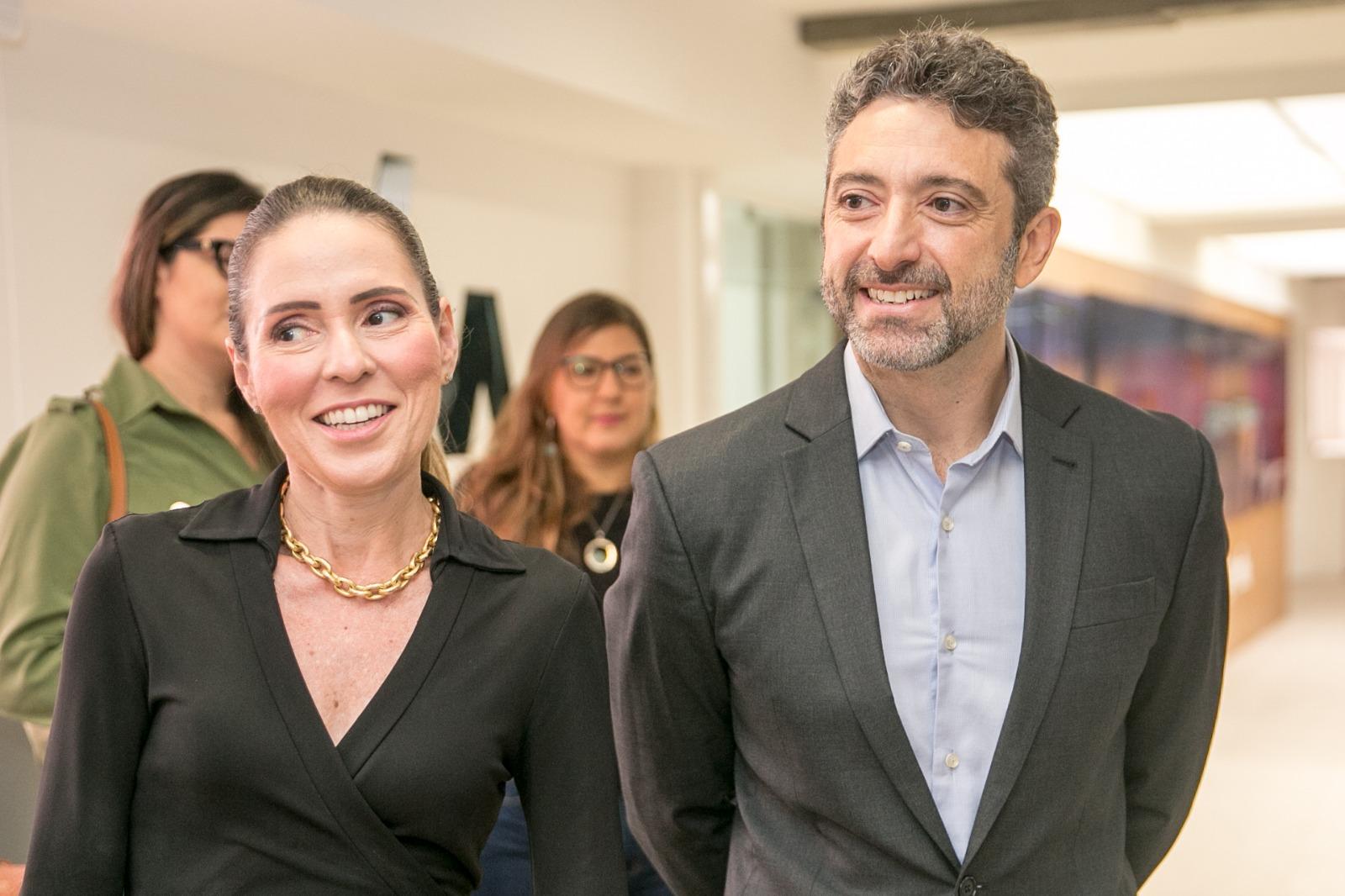 André Facó e Águeda Muniz na diretoria da Ambiental Ceará, braço da ...