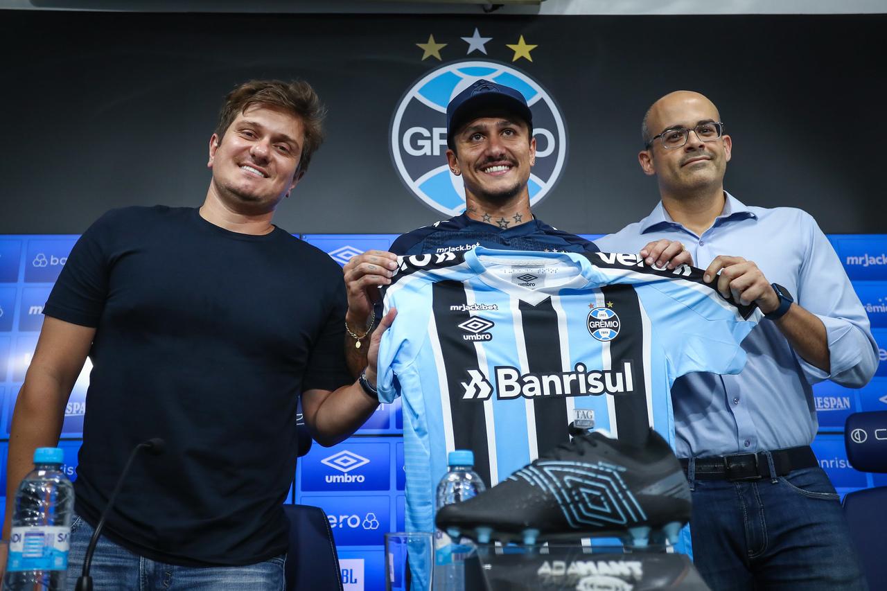 Ex-Ceará, Vina chega ambicioso no Grêmio: 'Fazer história com gols ...