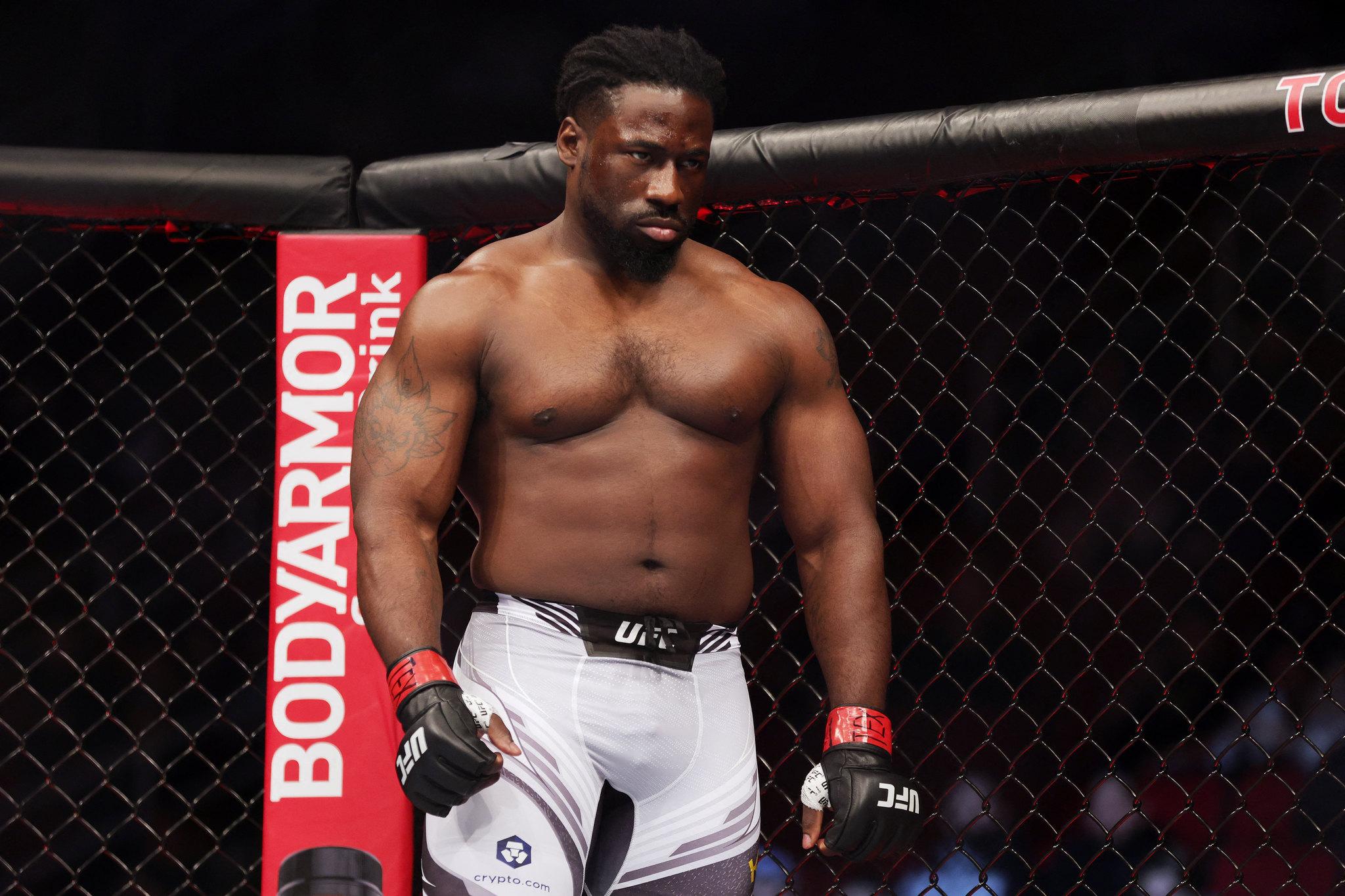 Após ser derrotado no UFC, William Knight recebe ameaças de morte em ...