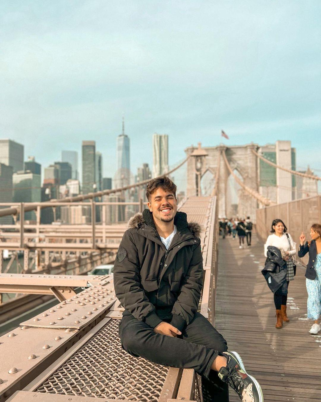 Influenciador Álvaro relata ter sido furtado ao tirar foto com fãs em ...