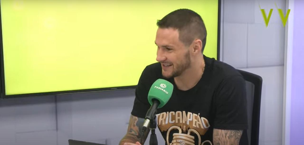 Pagnussat vibra com título e revela tensão com pedrada em ônibus do Ceará; assista exclusiva ...