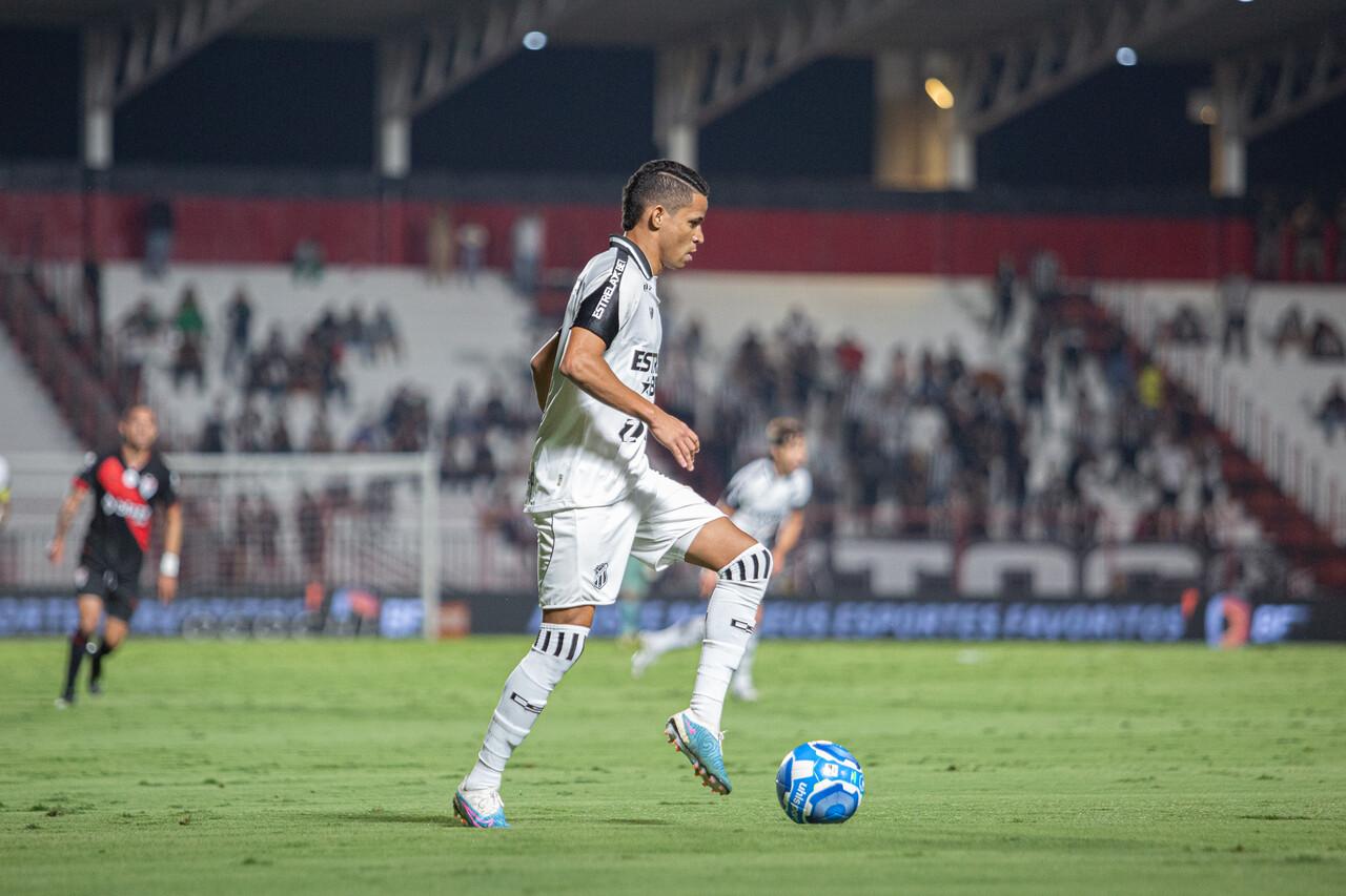 Ceará prepara oferta 'de Série A' para renovar com o atacante Erick ...