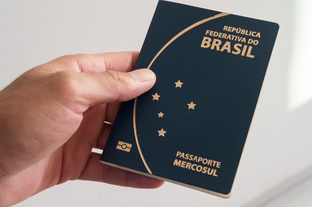Novo passaporte brasileiro começa a ser emitido nesta terça (03); veja ...