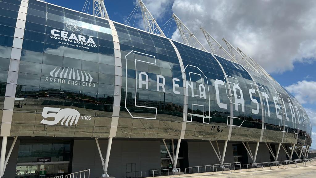 Fachada da Arena Castelão recebe melhorias em celebração aos 50 anos do ...