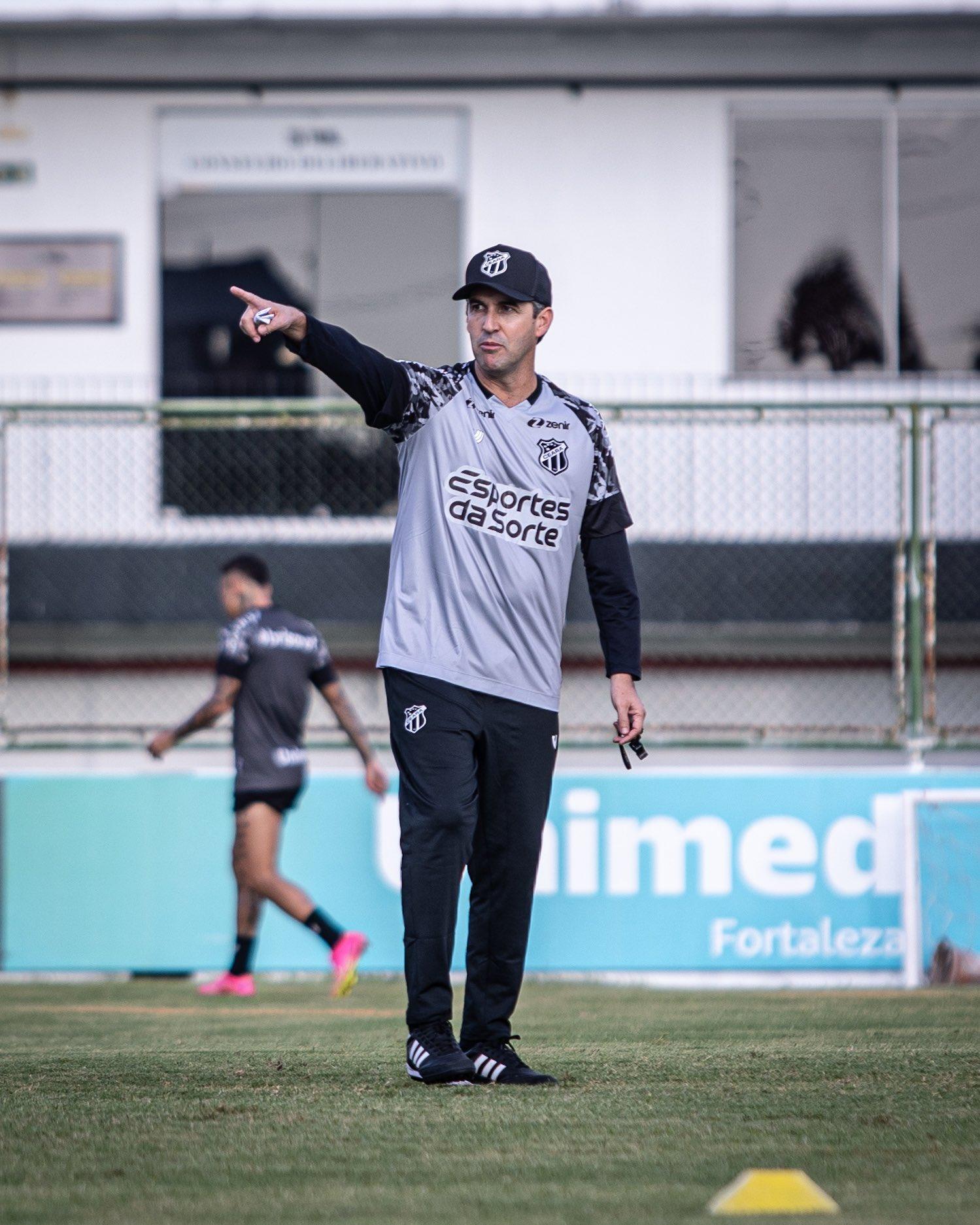 Léo Condé comanda primeiro coletivo no Ceará e pode ter retornos contra ...