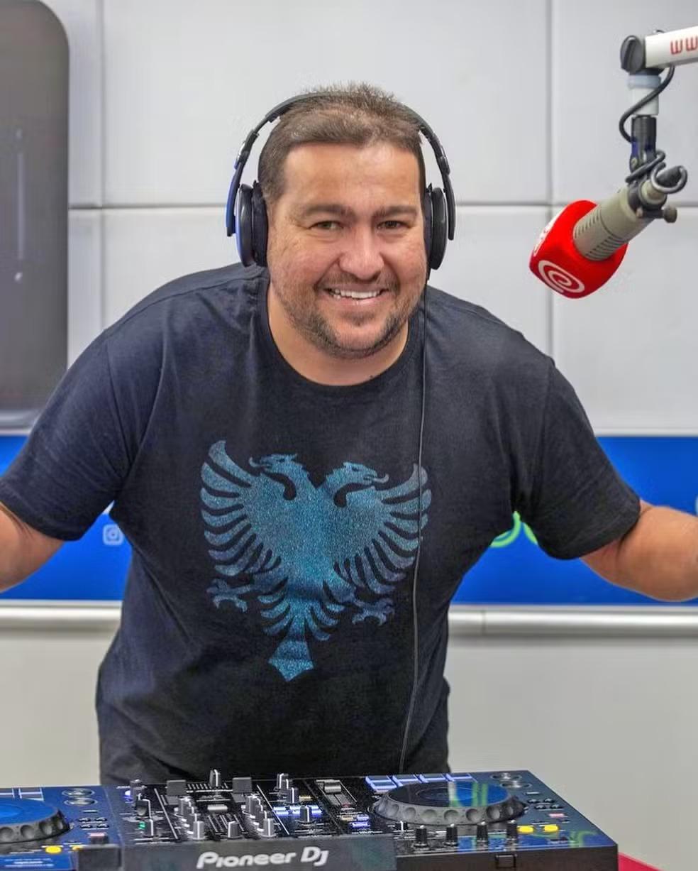 DJ Caverna, referência do funk carioca, morre aos 44 anos - País ...