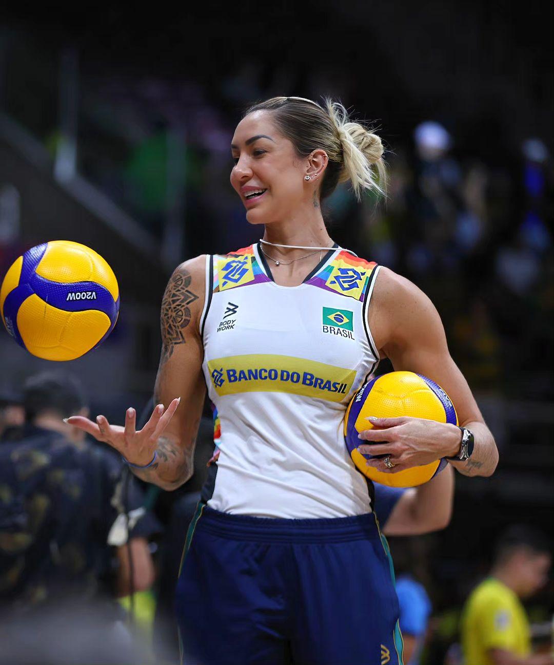 Antes e depois de Thaísa Daher, bicampeã de vôlei, viraliza nas redes ...