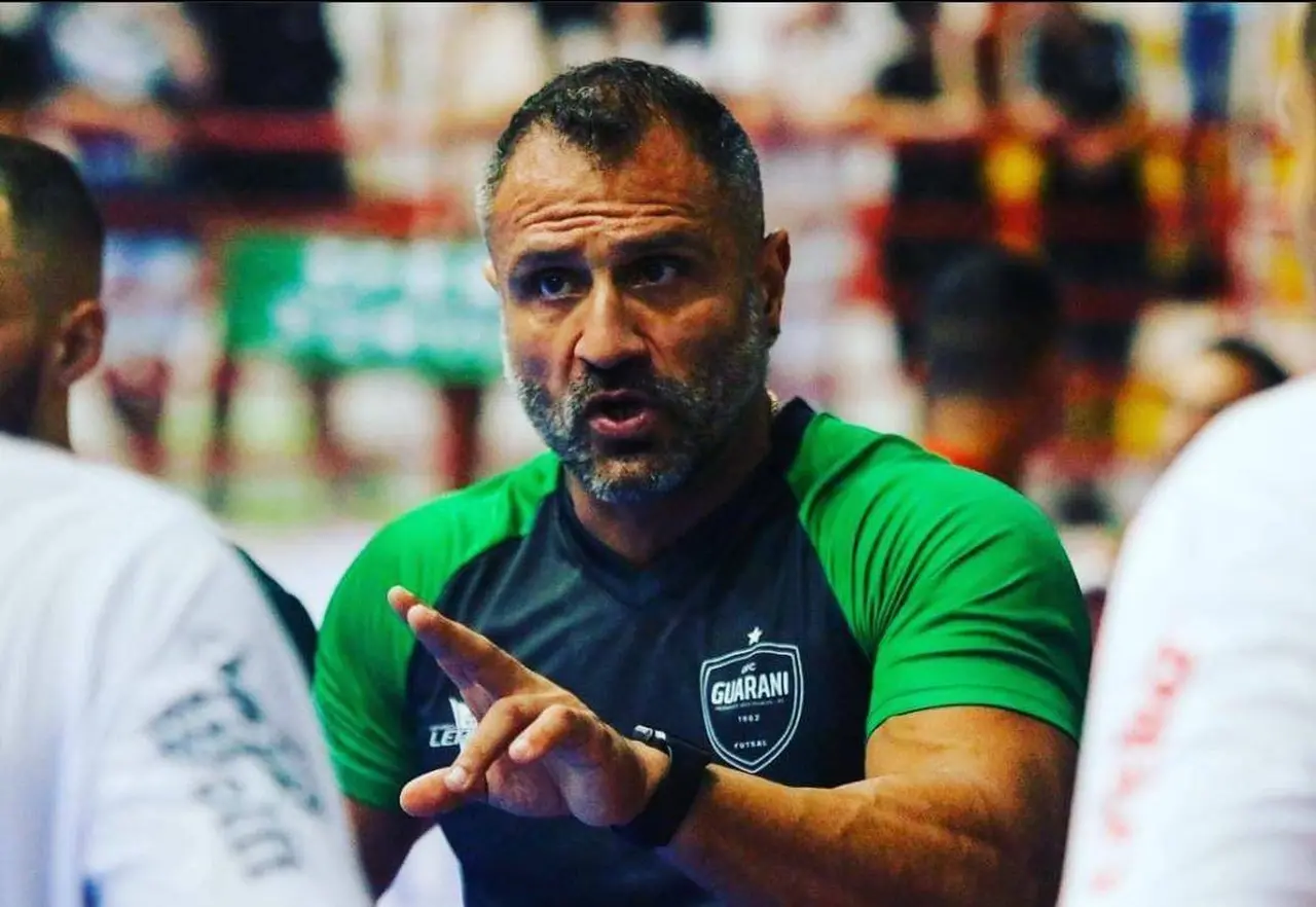 Guigo Verfe é o novo técnico do Futsal do Fortaleza - Jogada - Diário ...