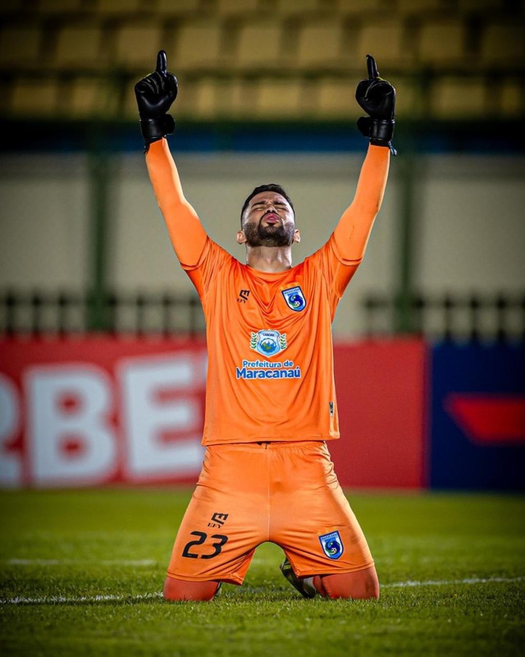 Rayr brilha em classificação do Maracanã na Copa do Brasil contra ex ...