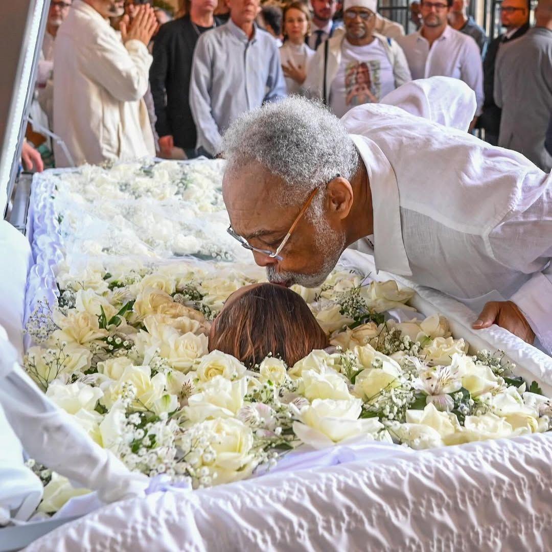 Um dia após velório, Gilberto Gil homenageia Preta Gil: 'até os ...