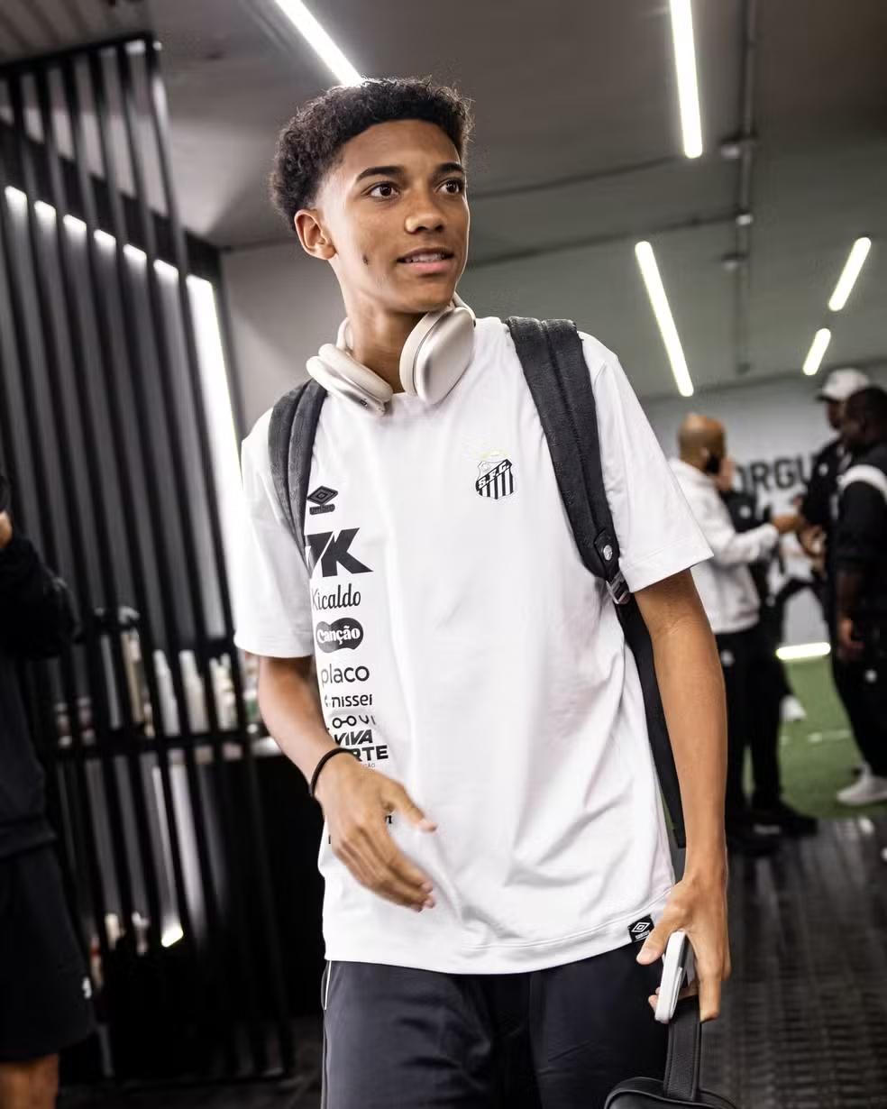 Santos amplia contrato de Robinho Jr até 2027 com aumento de salário e ...