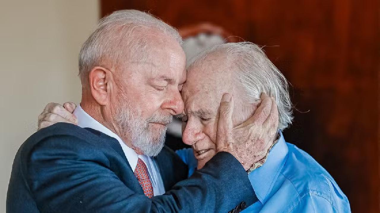 Lula homenageia Mino Carta em texto emocionado: 'Fez história no ...