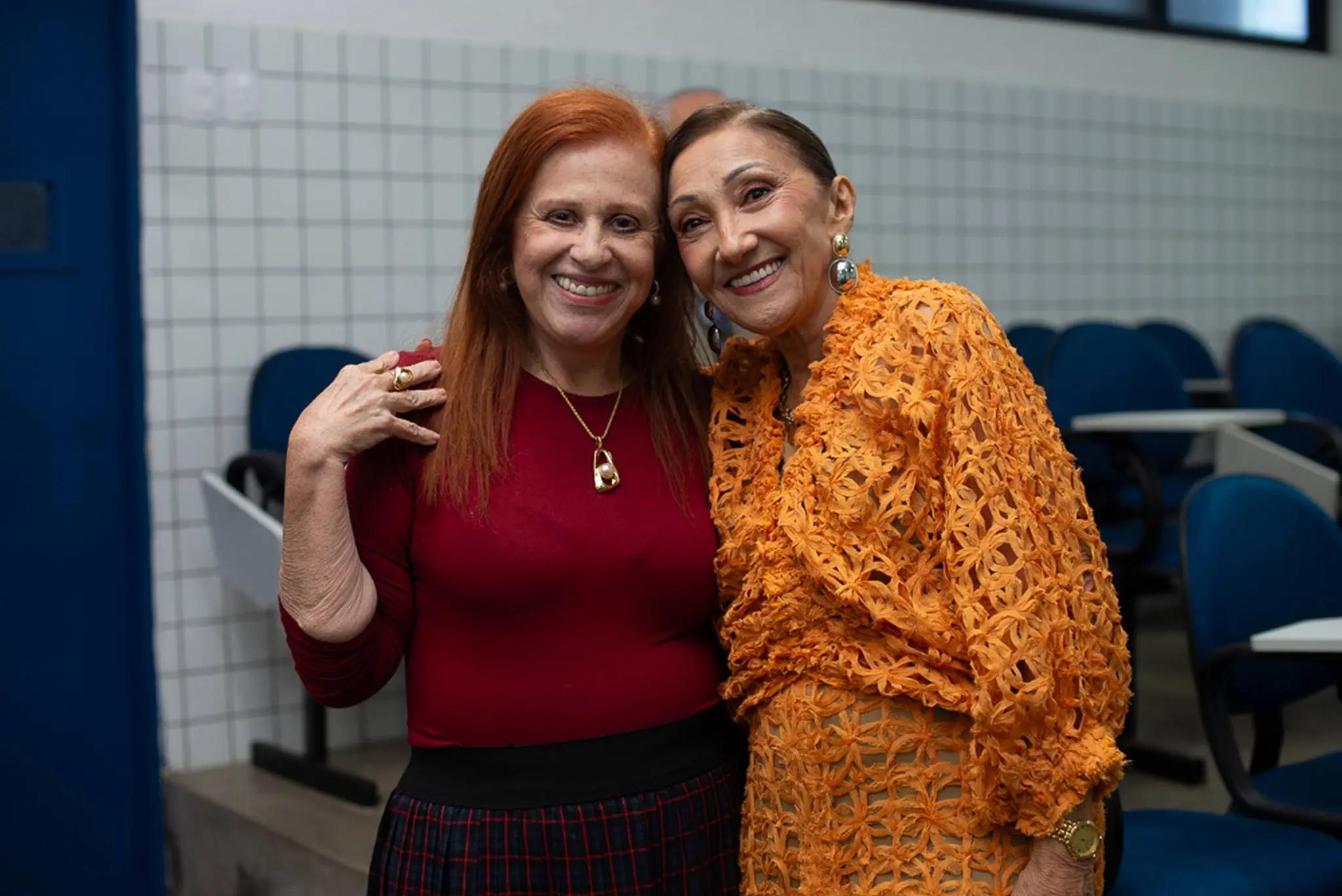 CAPTEI: Gilda Freitas e Linda Lemos tomam posse na Academia ...