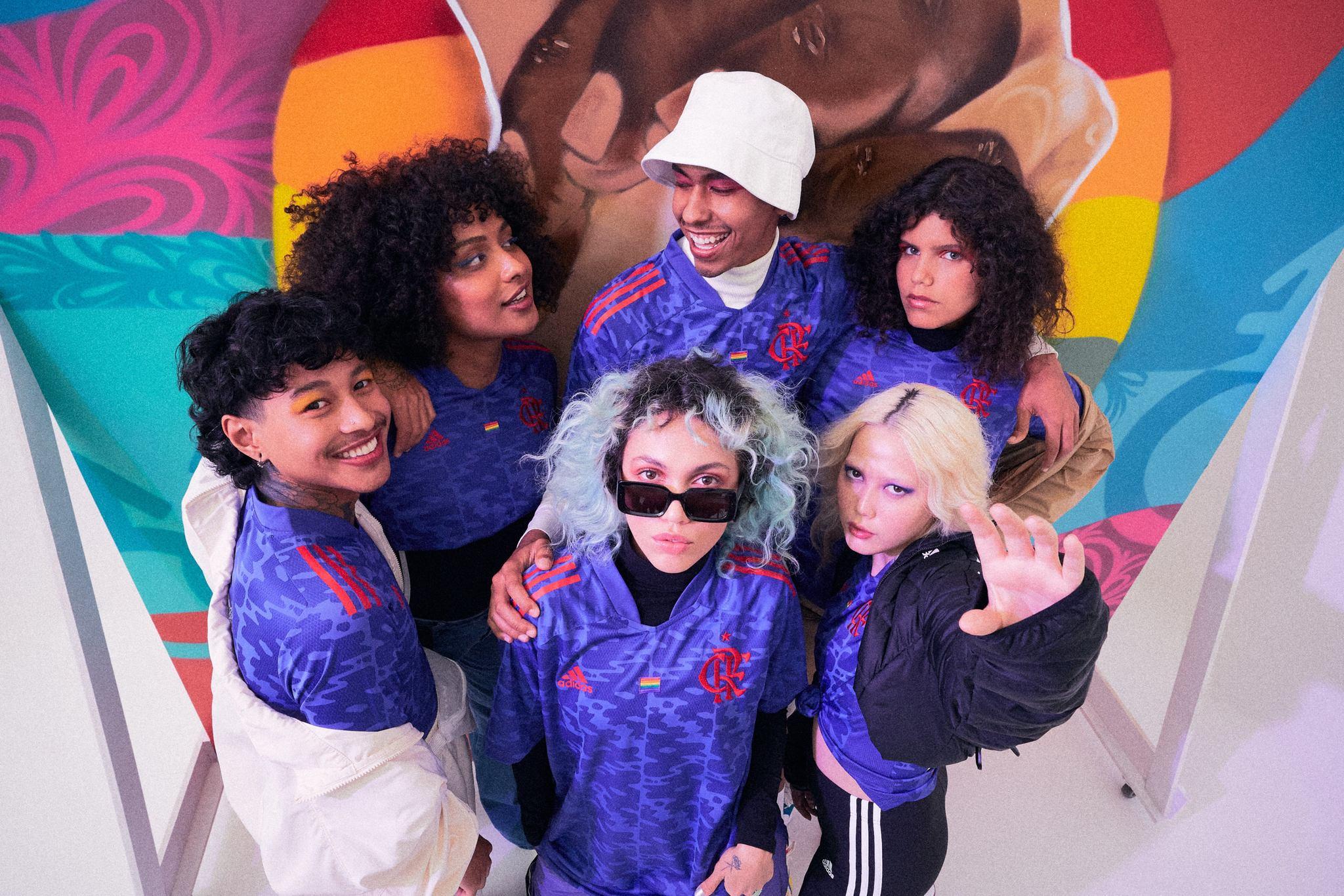 Flamengo lança primeira camisa LGBTQIA+ da história do clube; veja ...